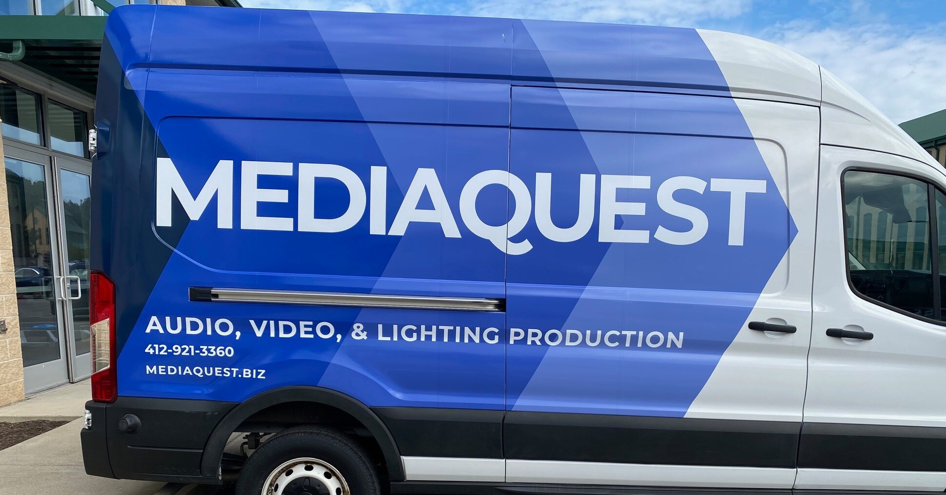 Vehicle Graphics Solutions | Heeter